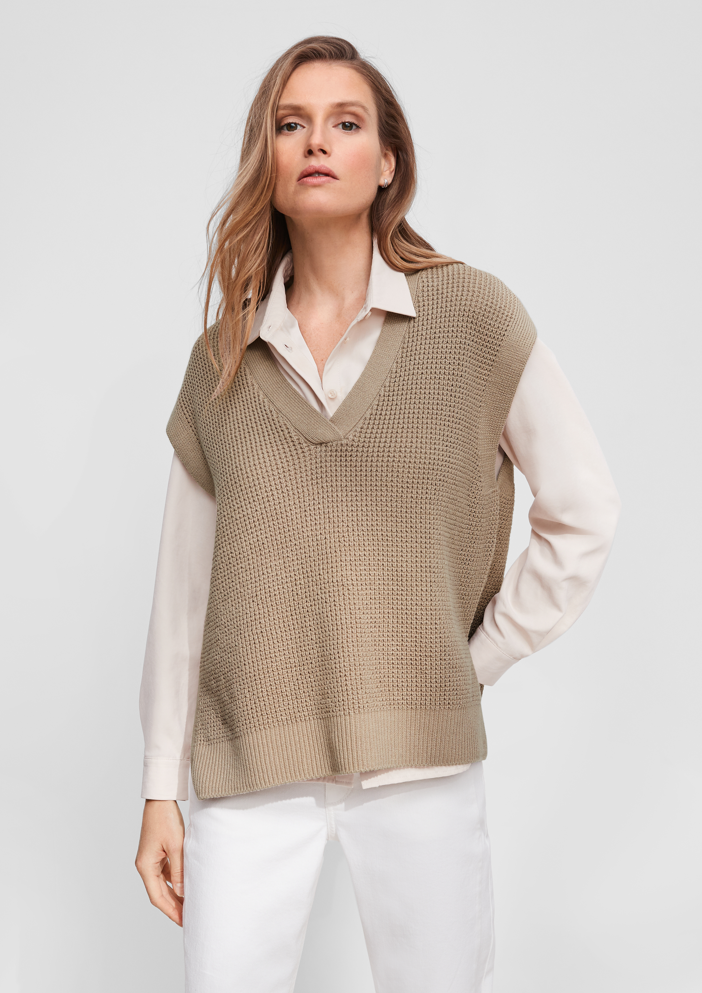 Pullunder im Strukturstrick - sandstein | Comma