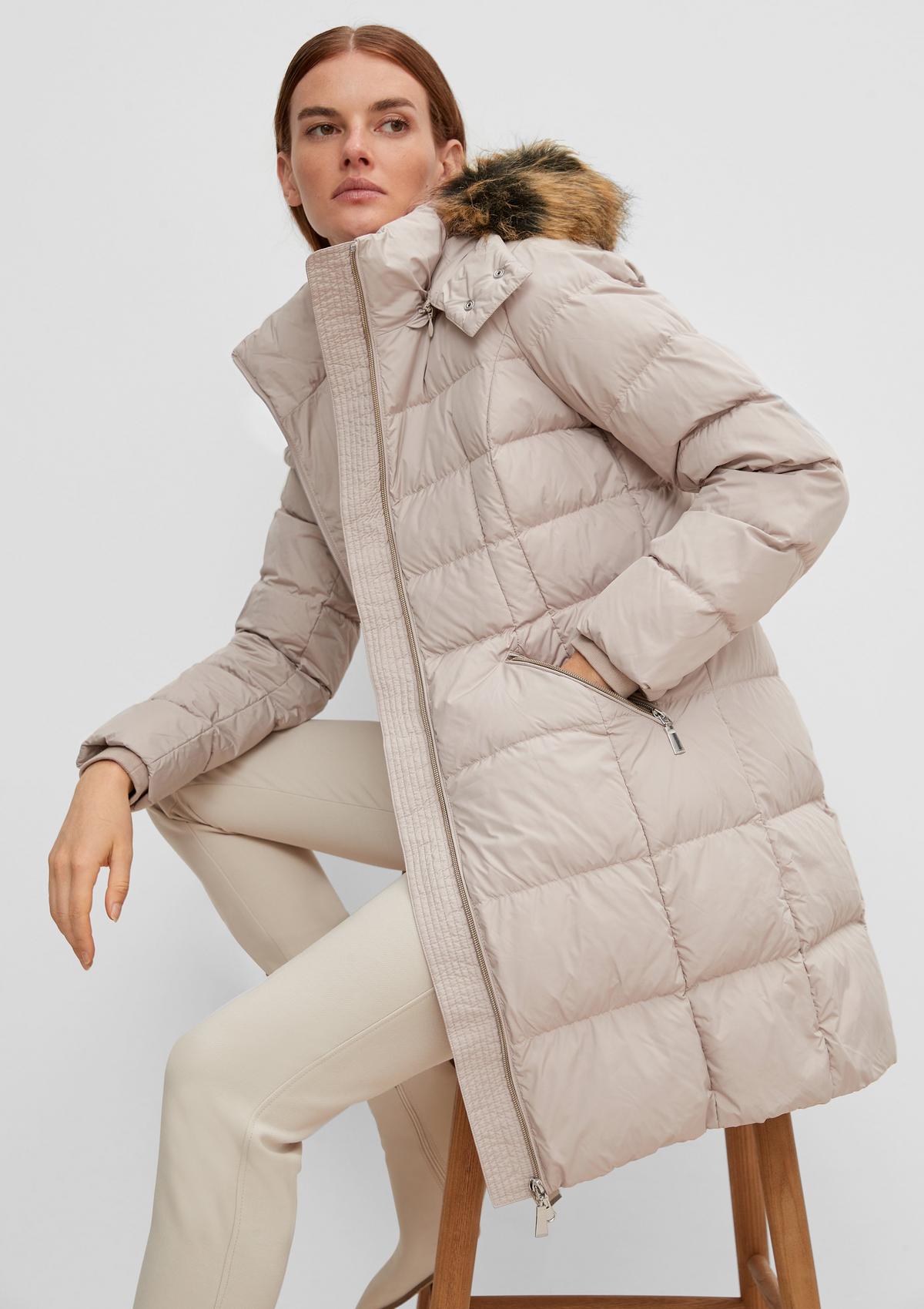 Quilted coat with a detachable hood - light beige | Comma