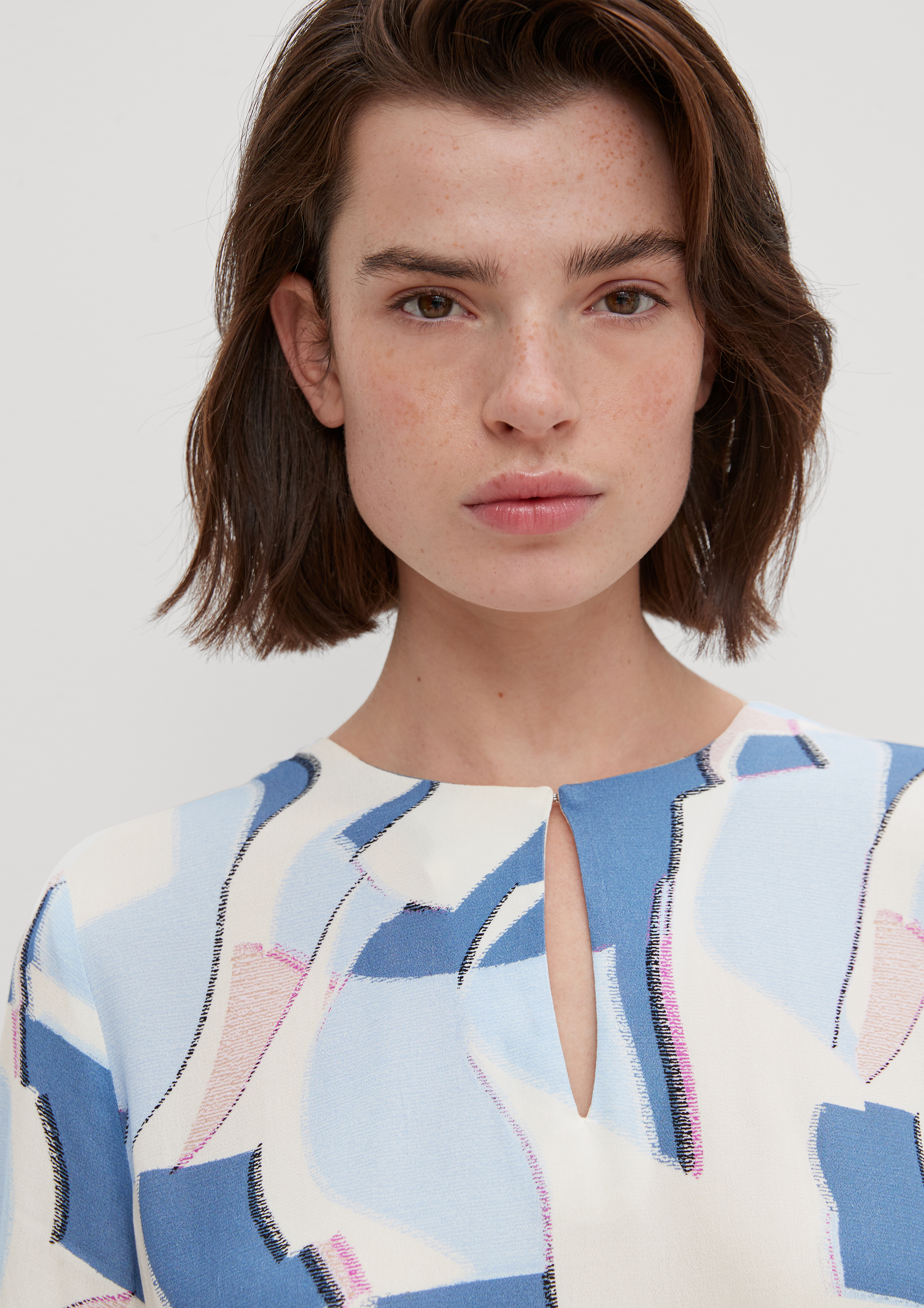 Viskosebluse mit Cut Out - helles beige | Comma