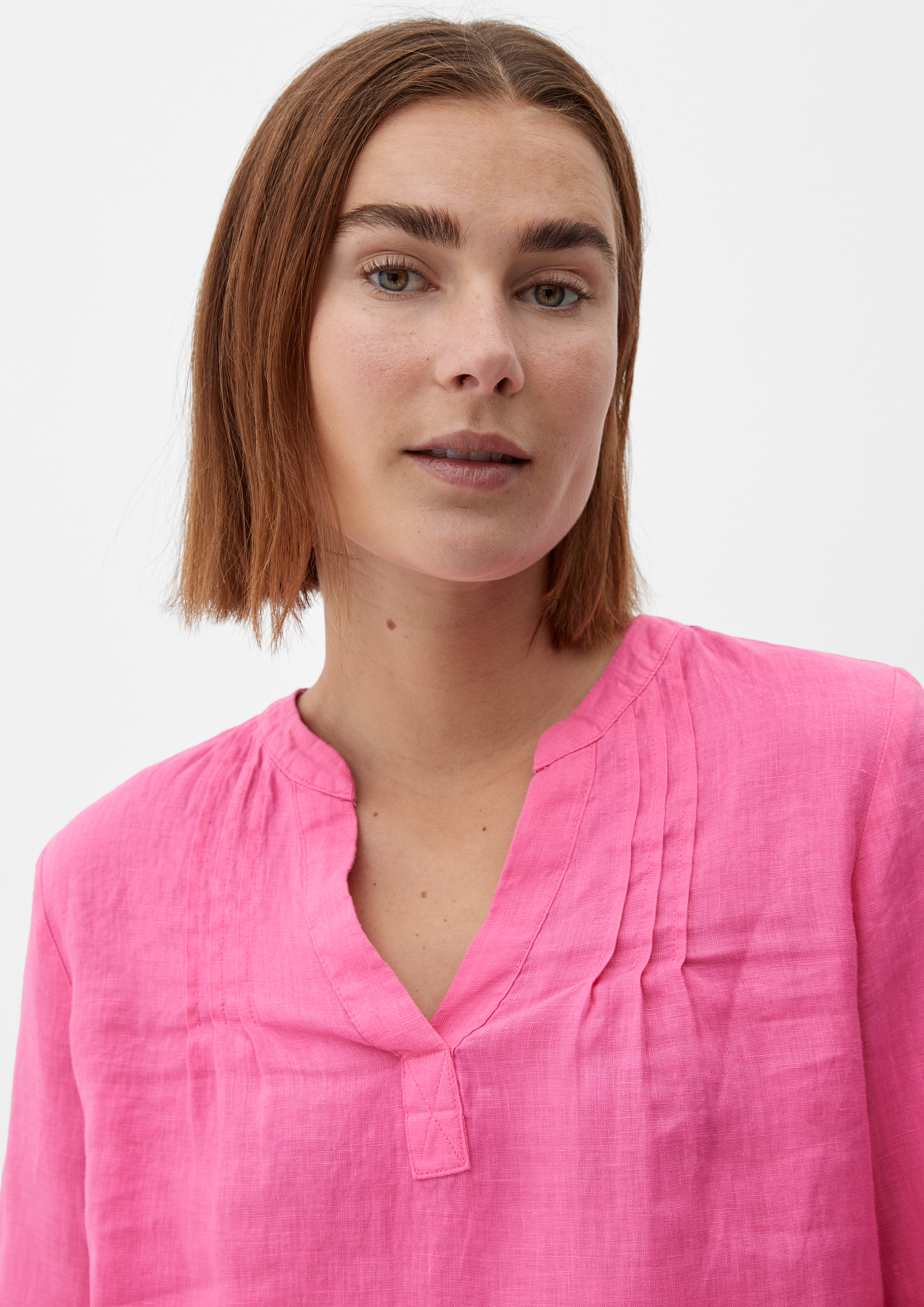 Linen blouse with pintucks - pink | s.Oliver