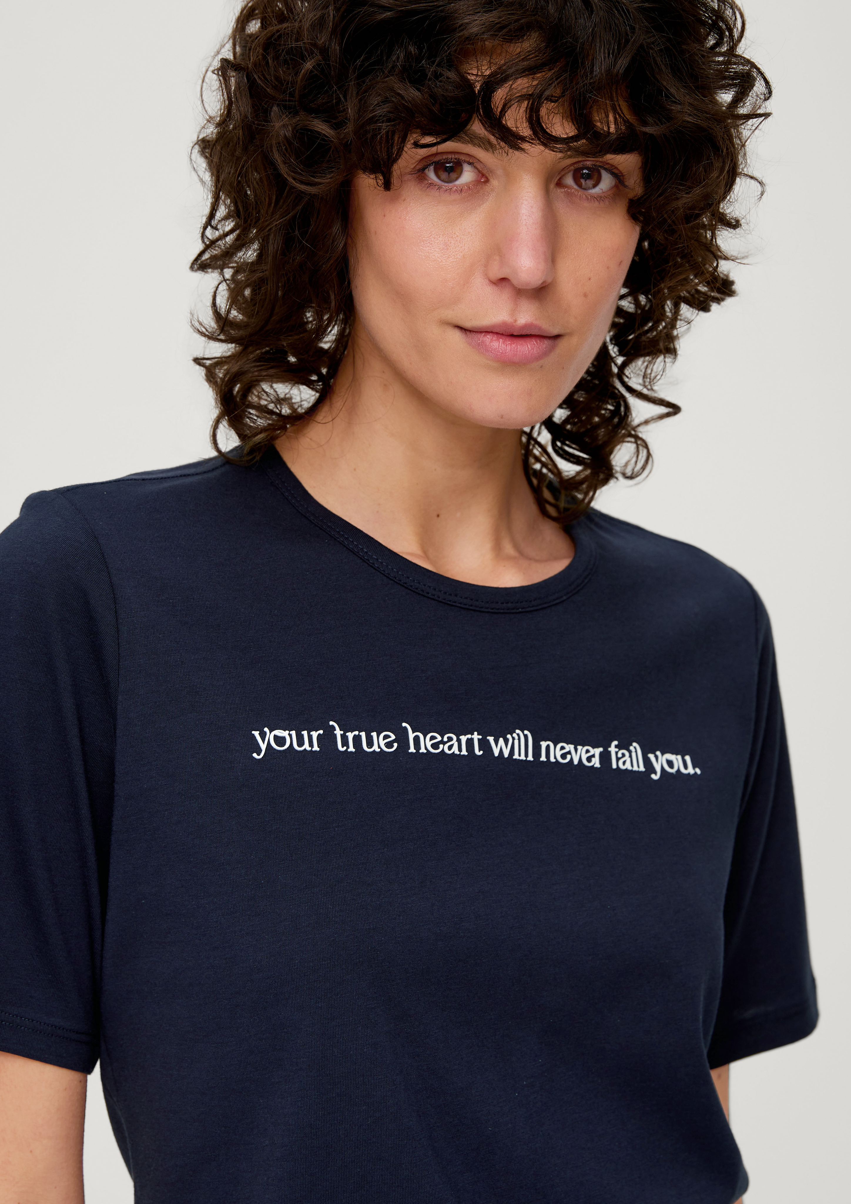 T-shirt with a front print - navy | s.Oliver