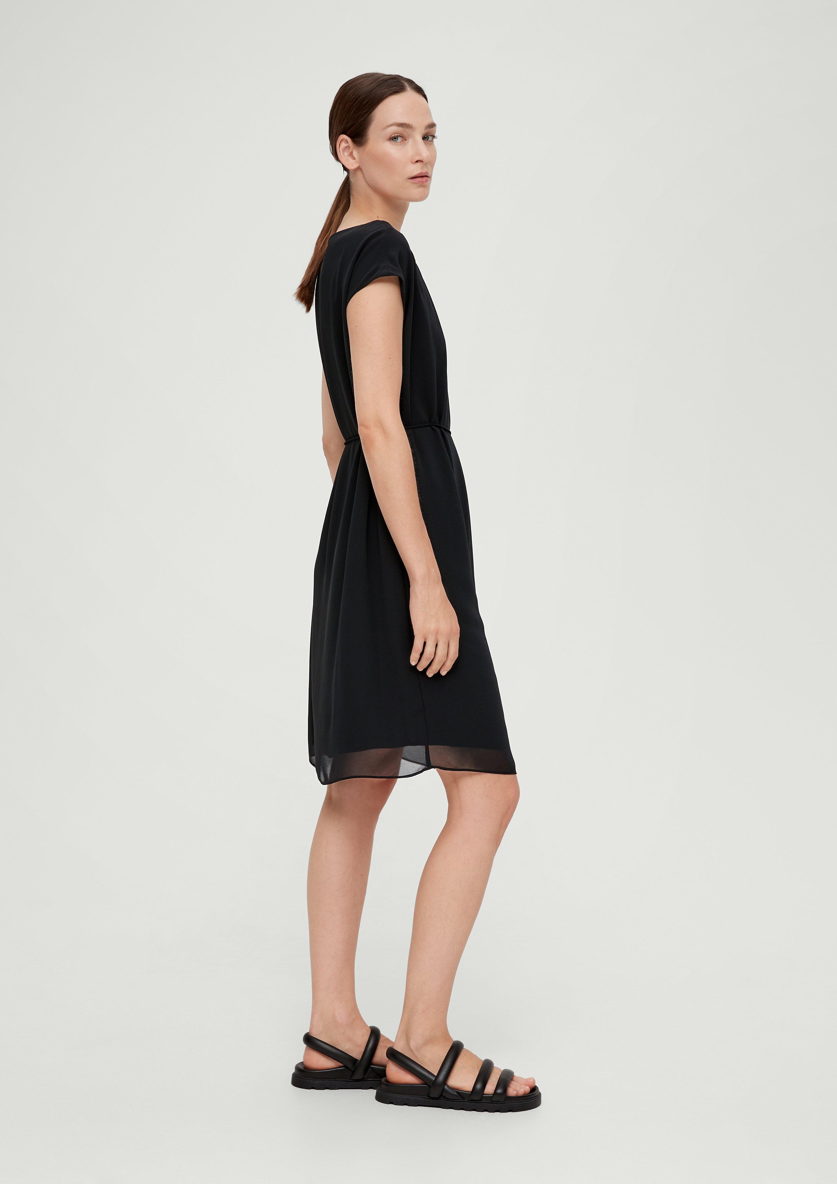Chiffonkleid mit Raffung - schwarz | s.Oliver