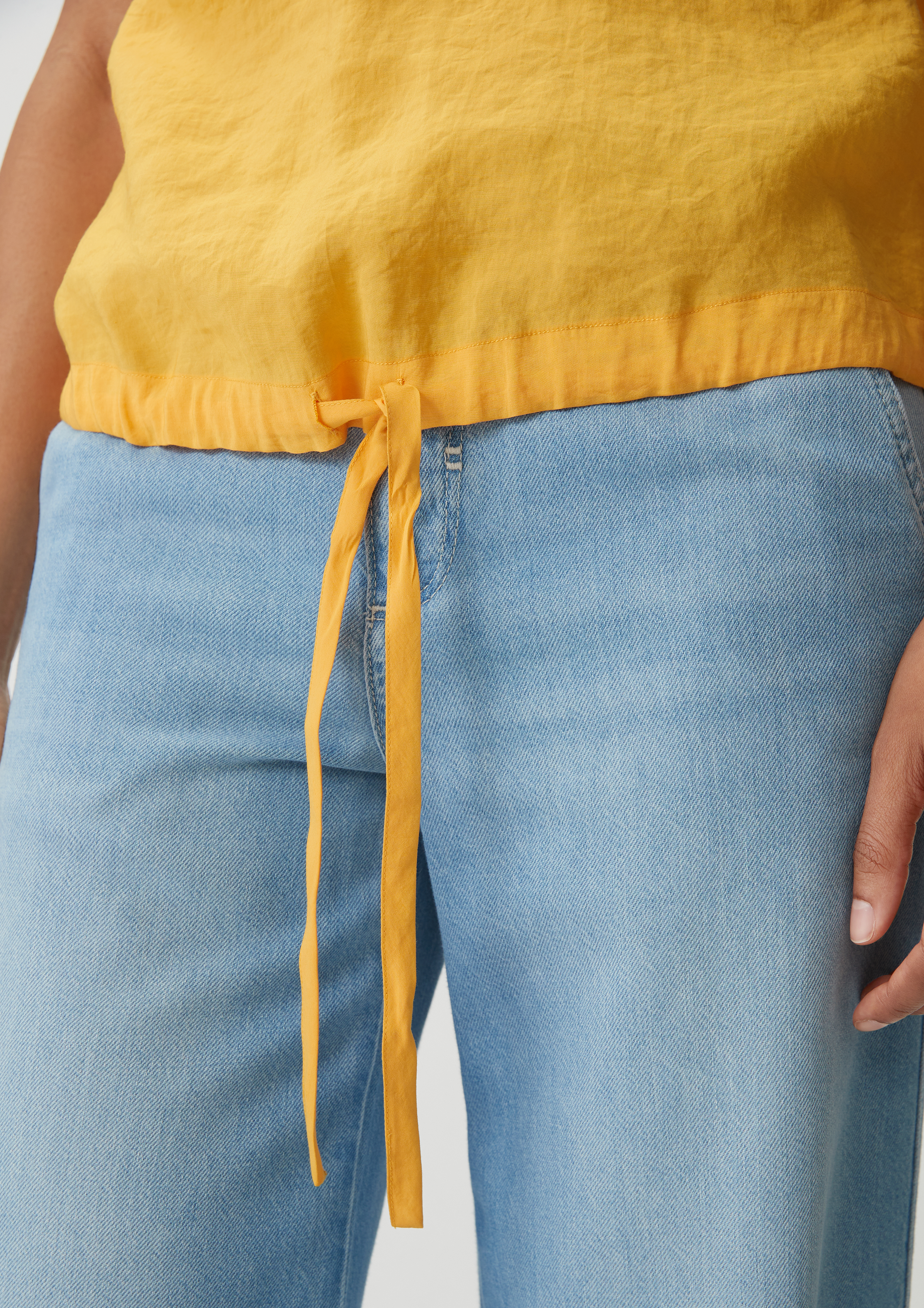 Blouse top with a drawstring - Yellow | SCAYLE