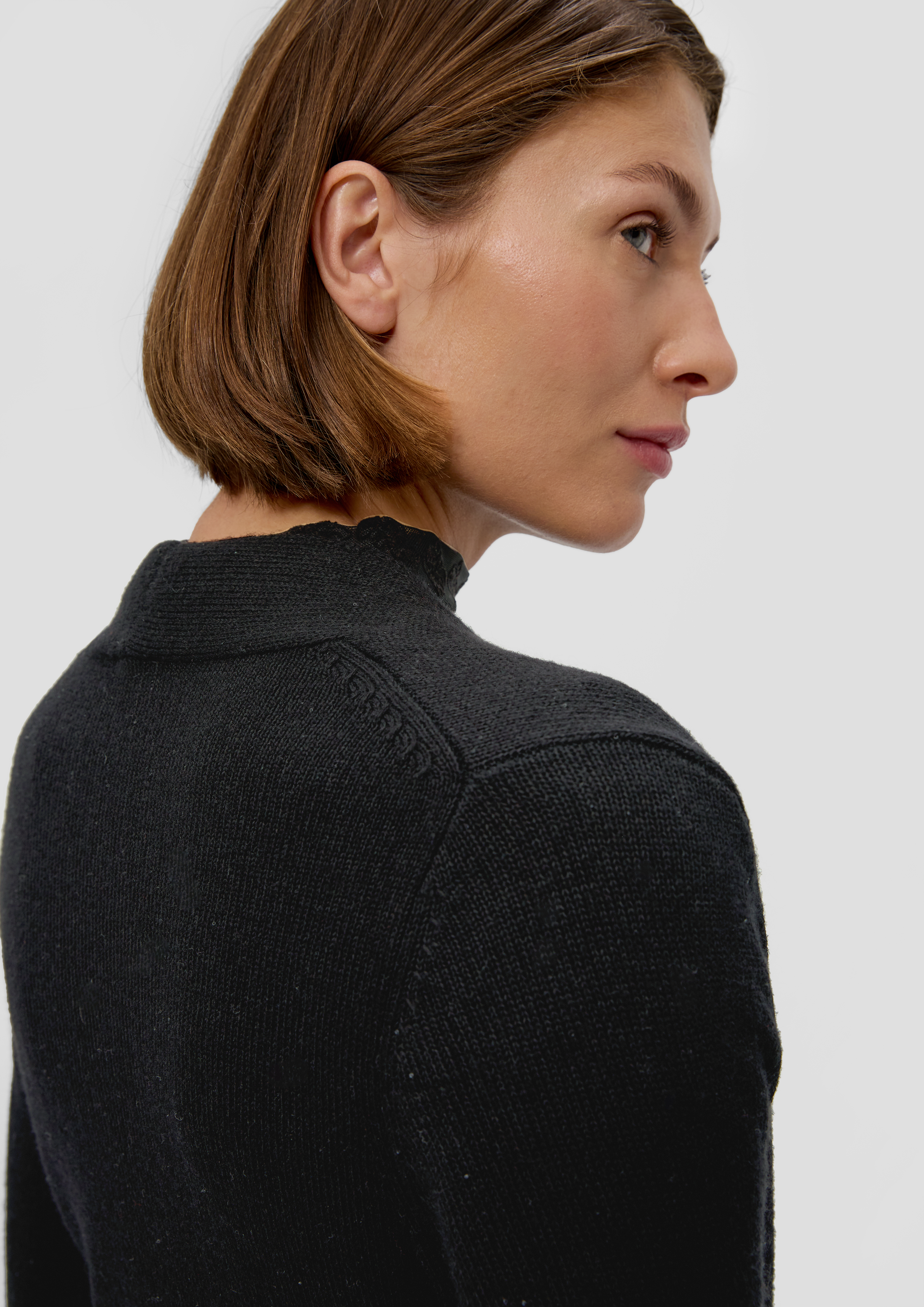 Pletený pulóver v zavinovacom dizajne - sivá | s.Oliver