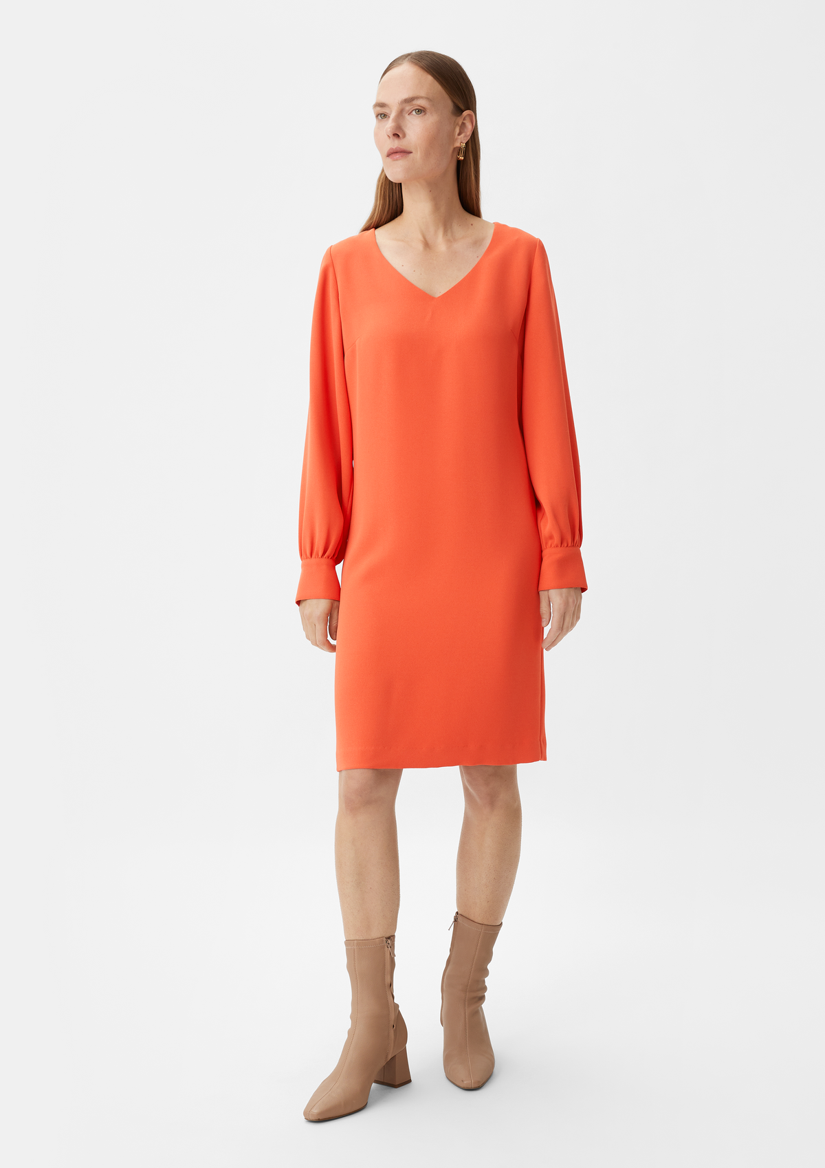 Kleid aus Crêpe - orange | Comma
