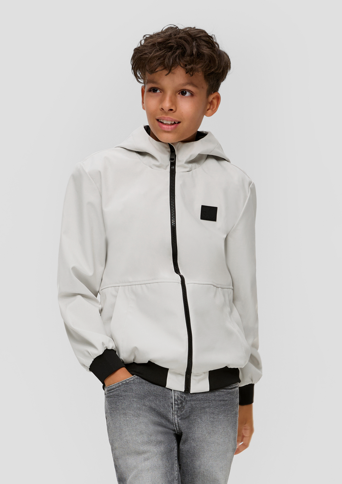 Softshell jacket with a hood - offwhite | s.Oliver