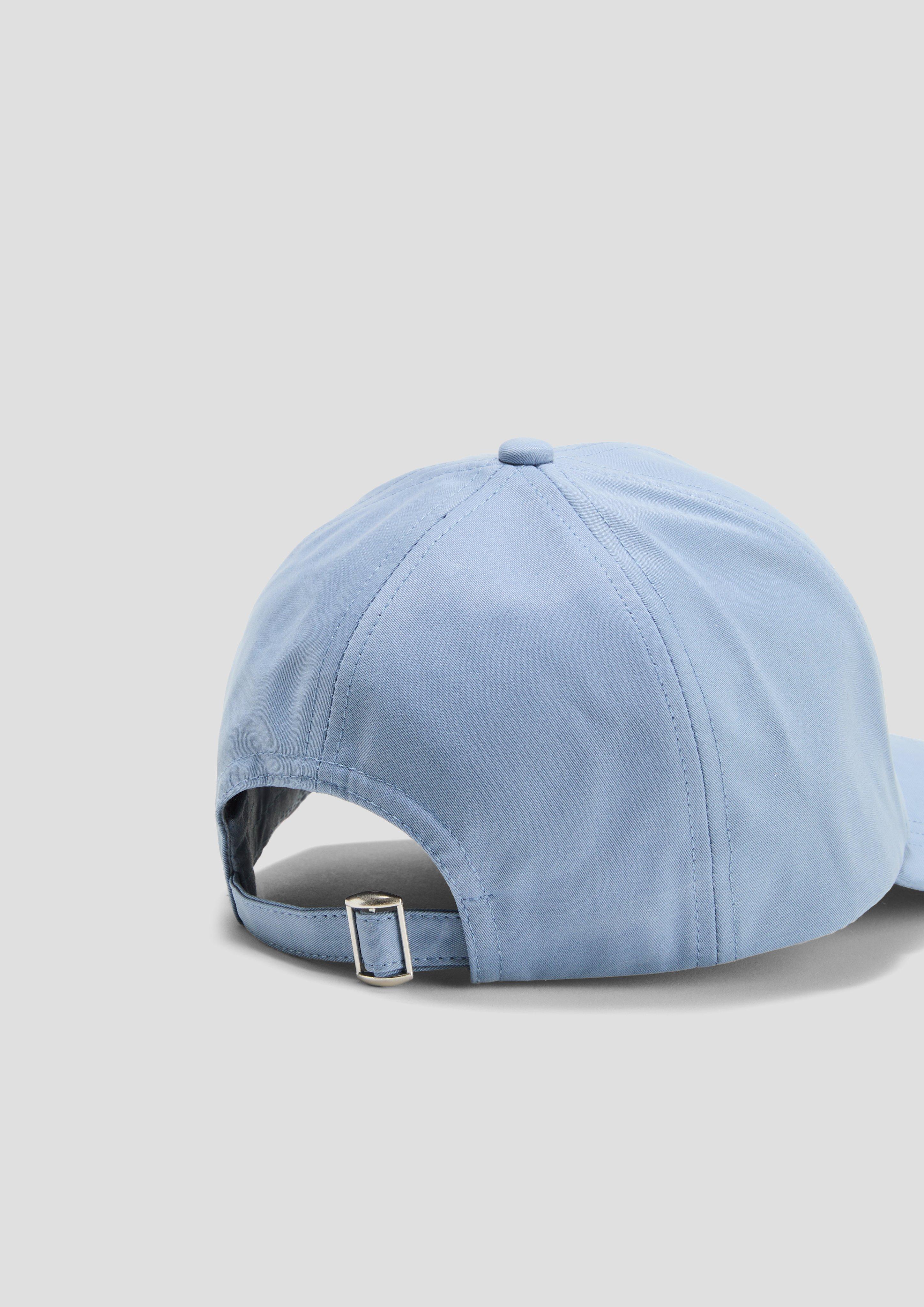 Cap with label embroidery - pale blue | s.Oliver