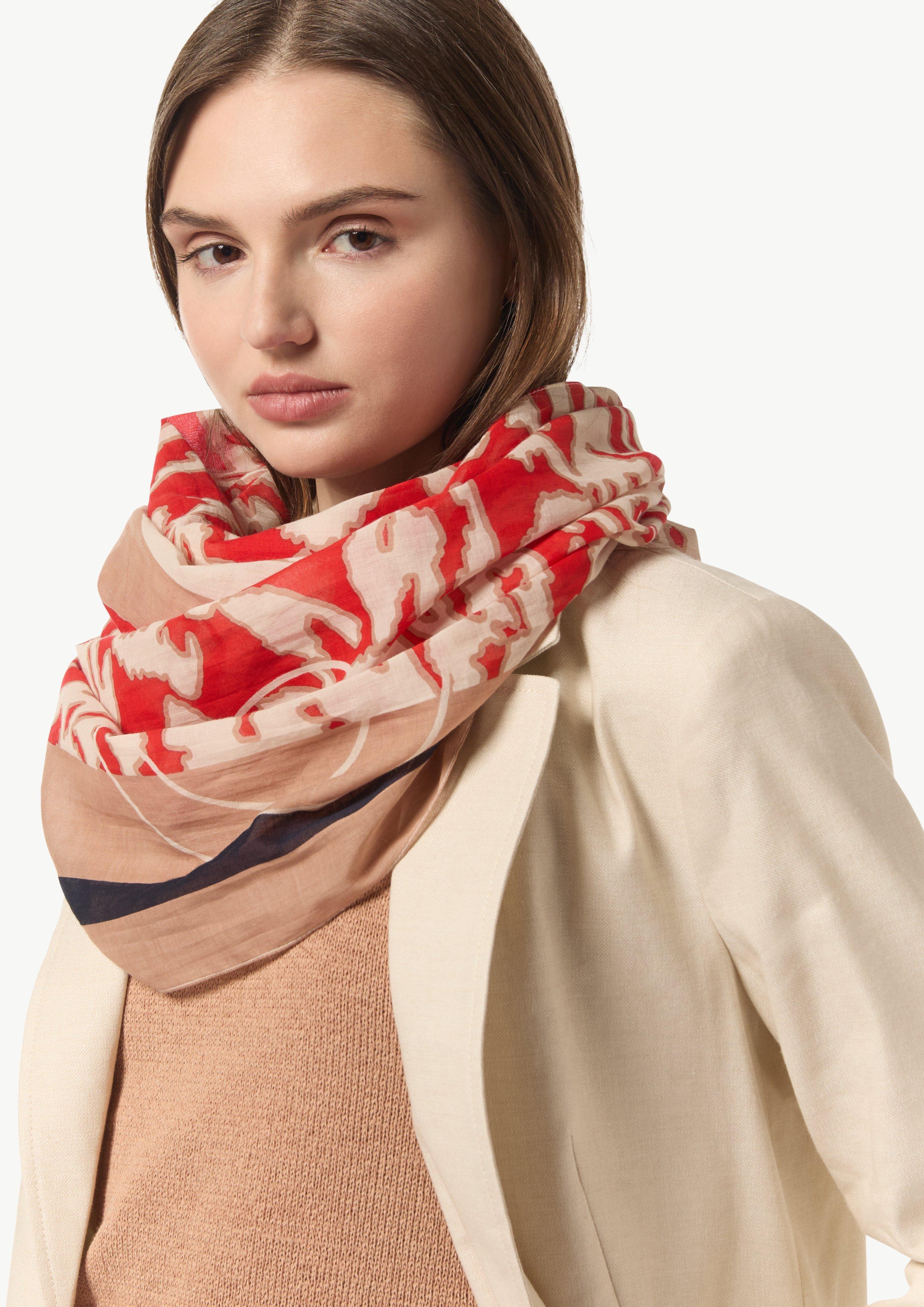 Cotton snood with an all-over print - coral | Comma