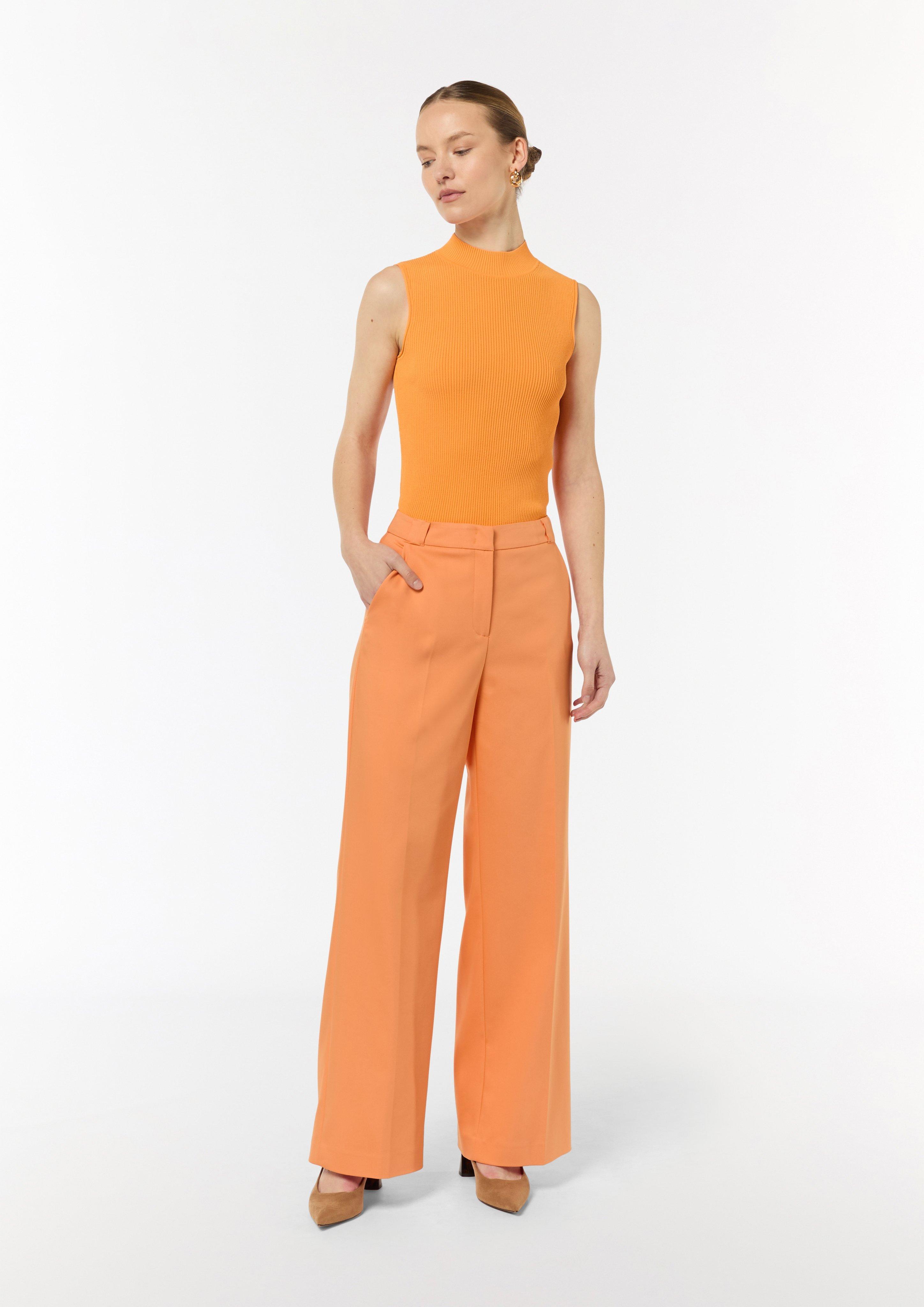 Knitted top in a viscose blend - orange | Comma