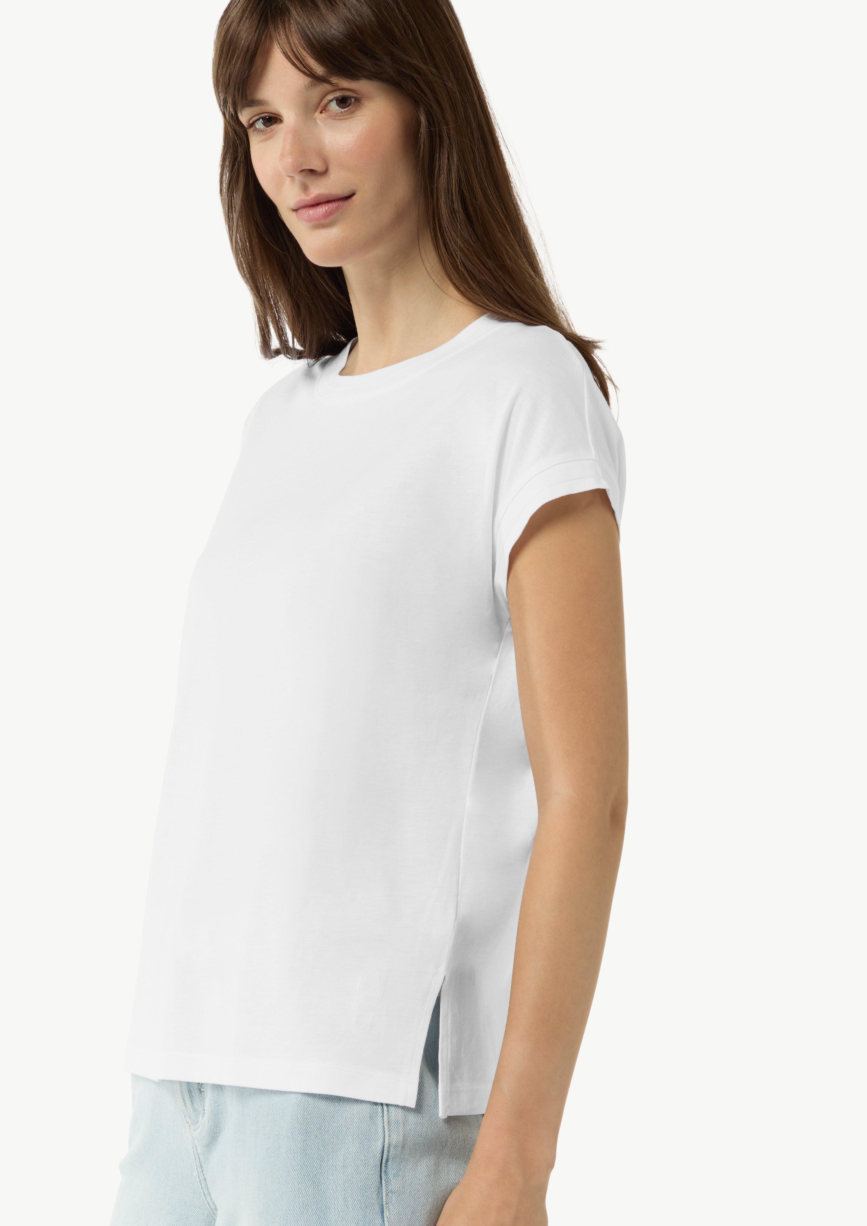 Fashionable inspiration: T-shirts & tops | Comma