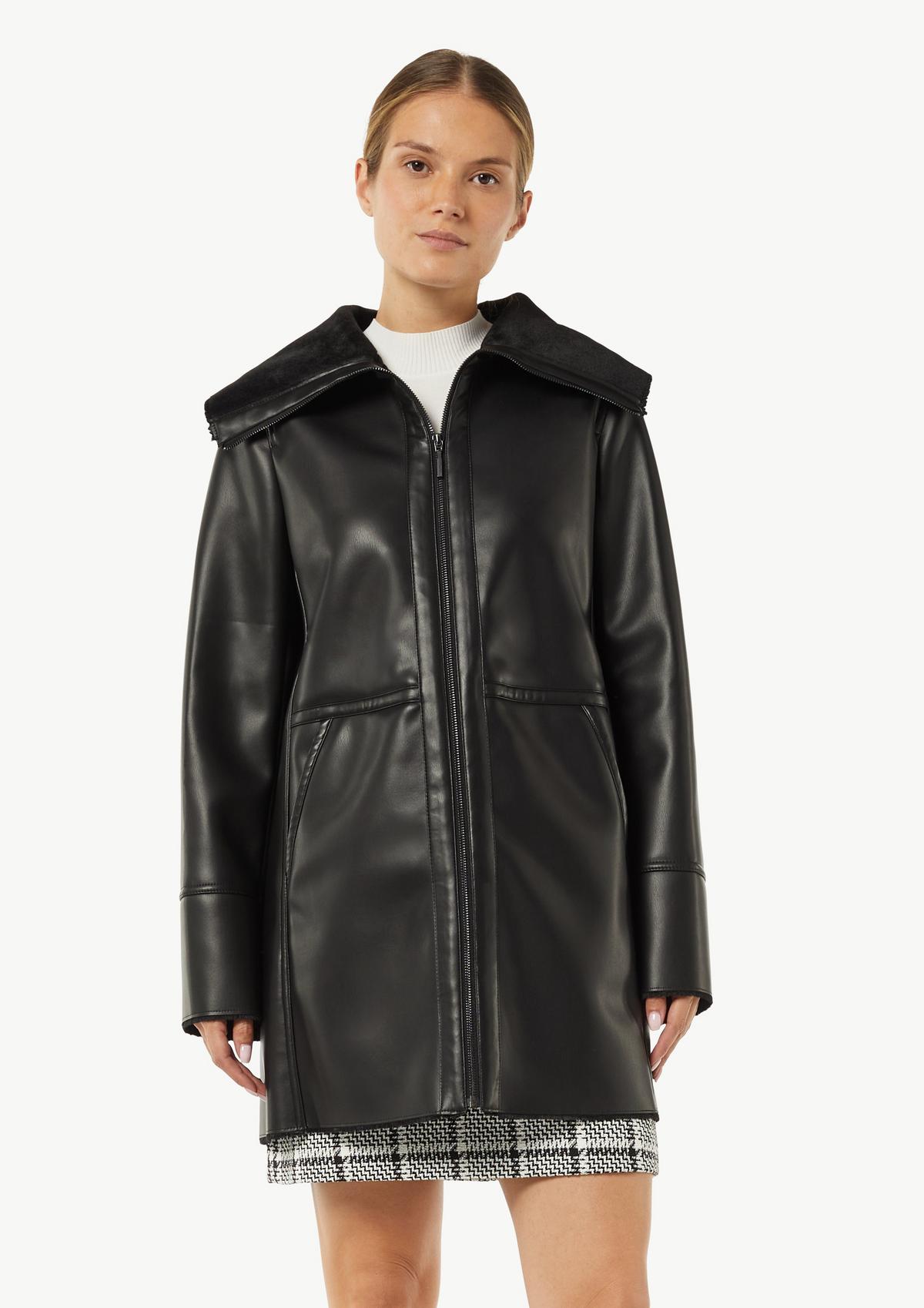 Faux leather coat with faux fur - black | Comma