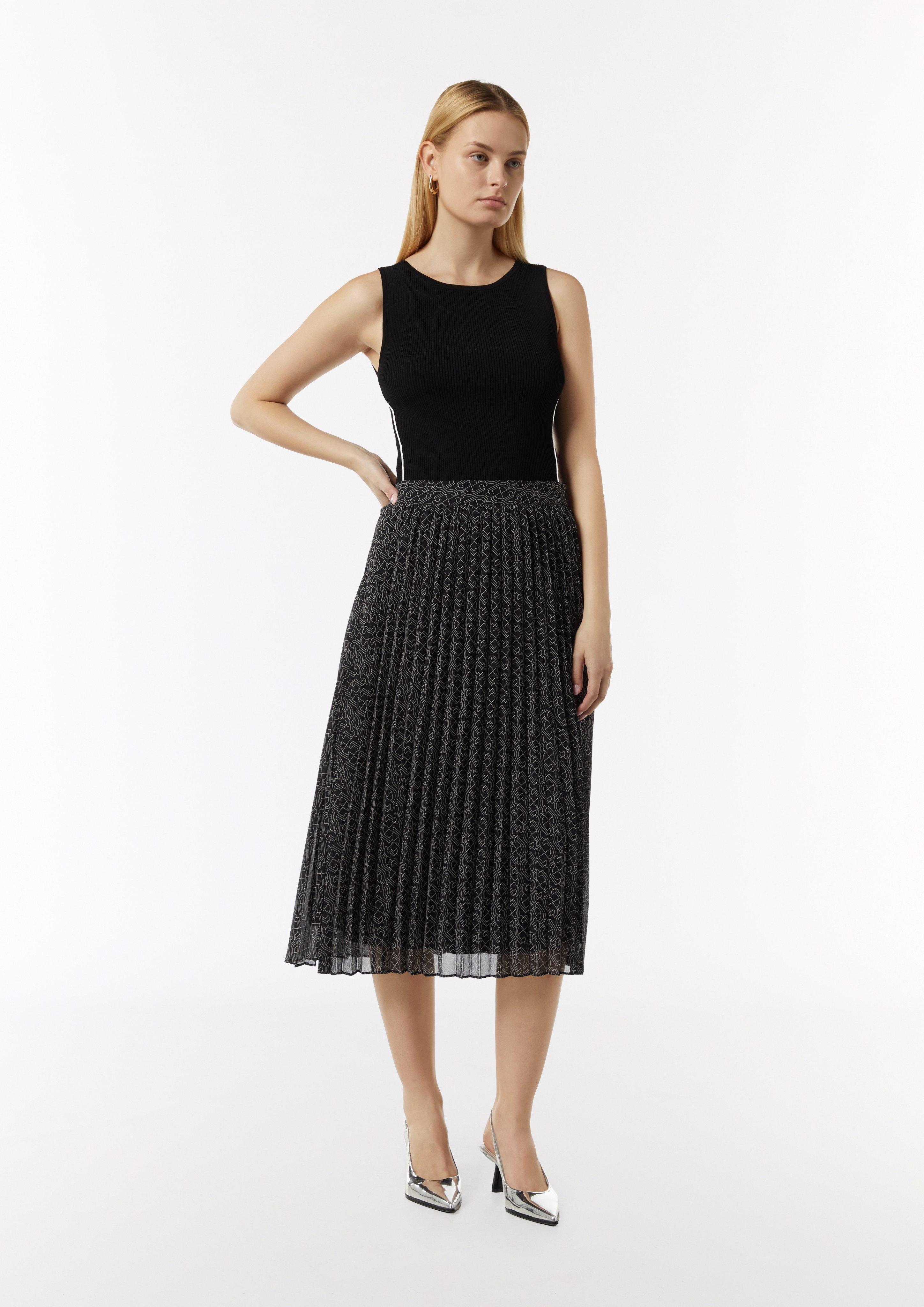 Pleated skirt with a geometric pattern - black | Comma Pleated skirt with a geometric pattern - black | Comma