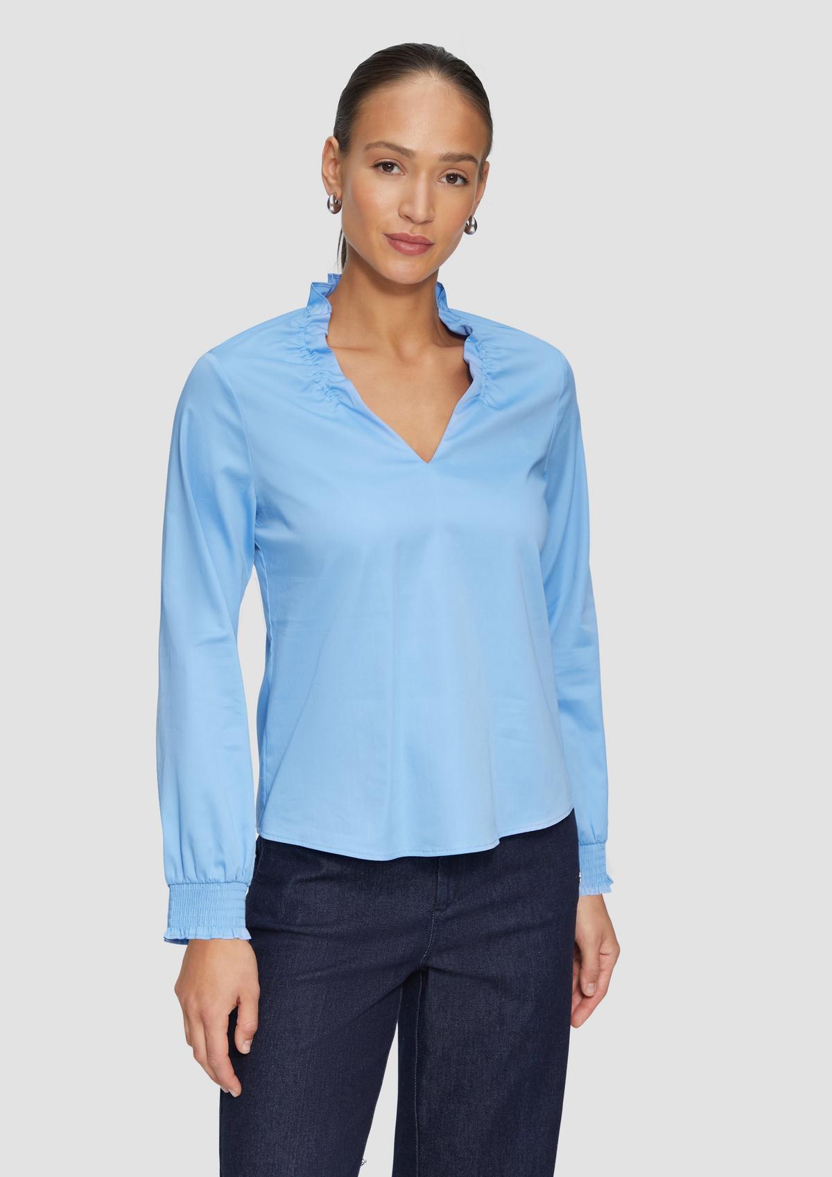 Bluse mit gerüschtem Kragen und gesmokten Bündchen - himmelblau | s.Oliver