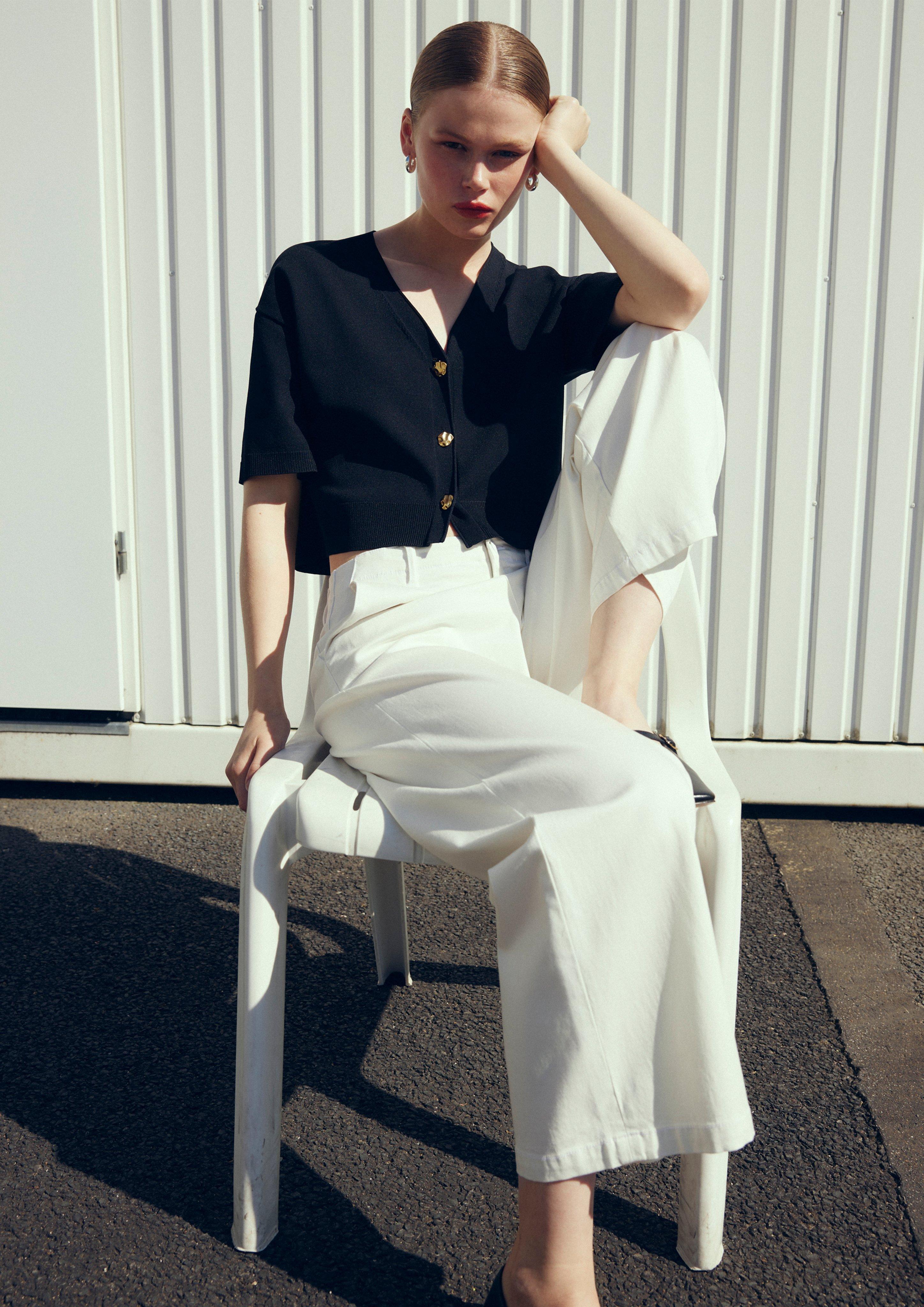 Buy Outfits online | Comma